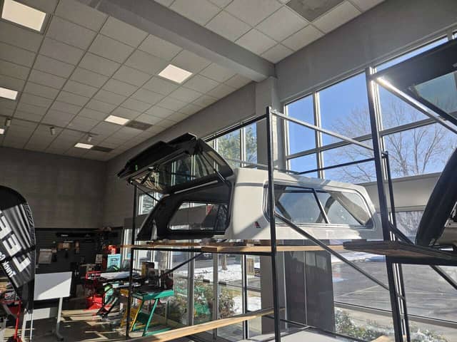 Brand New Leer 100XR Shell! Headliner! Front sliding window! 3220.00 ...